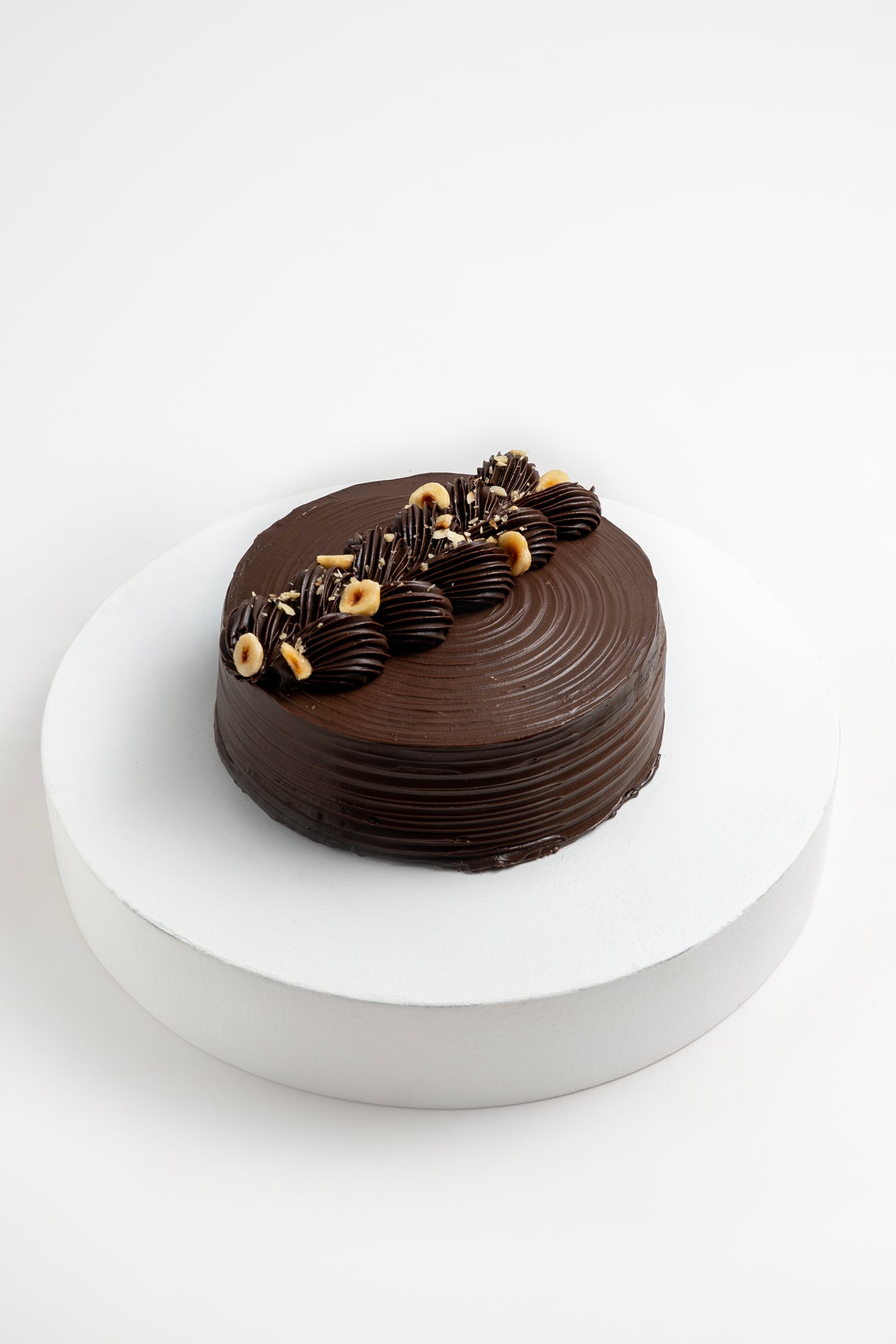 Hazelnut crunch cake – Paleoo Bakes